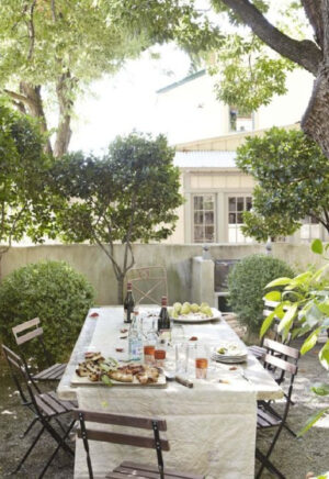 Myra Hoefer: Parisian Interiors from her 1935 Ivy House - Hello Lovely