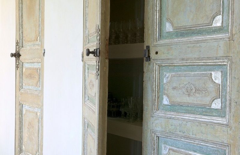 Secrets to Capture Rustic Elegance in European Country Interiors ...