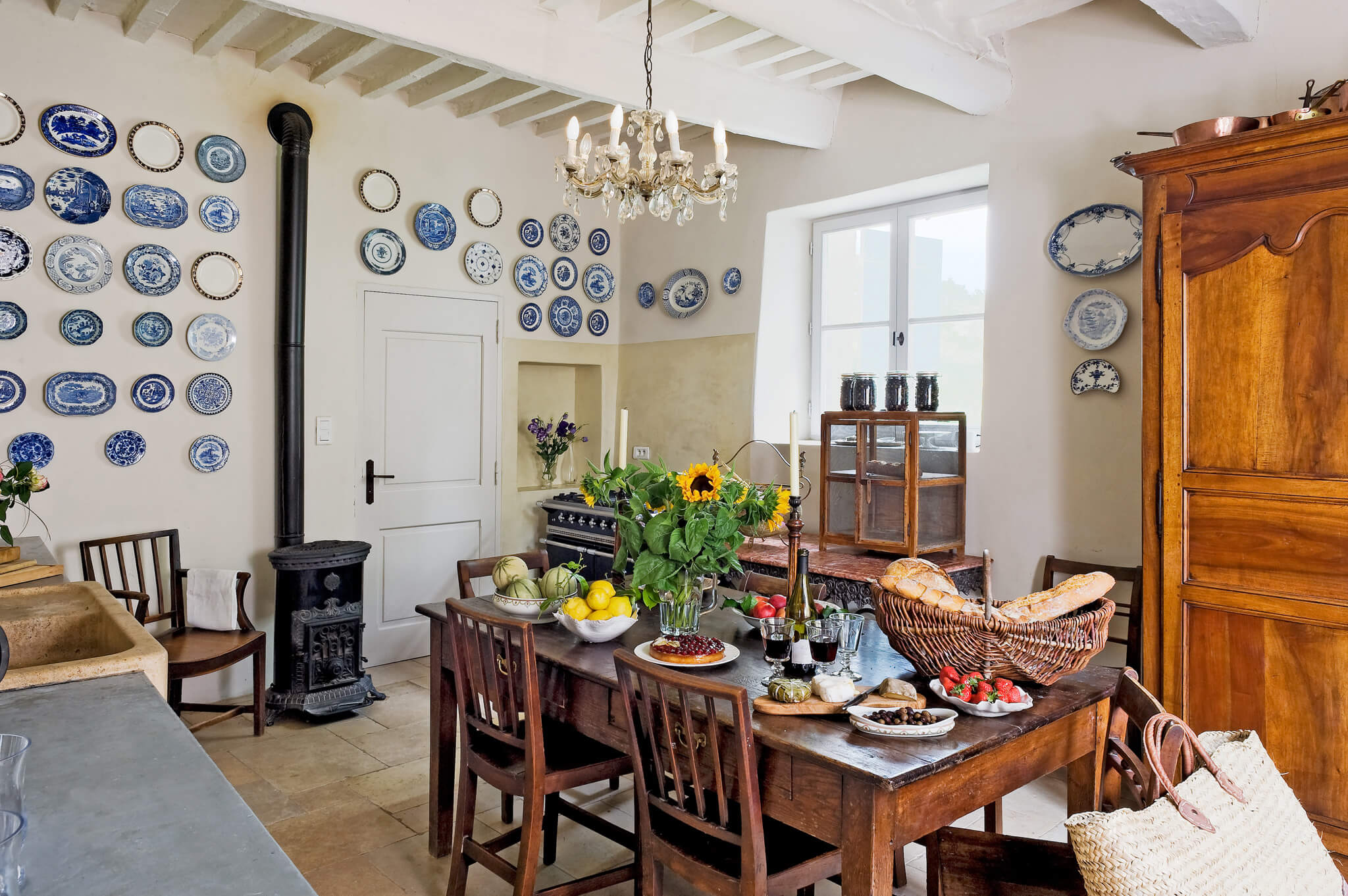 Stunning European Country Kitchen Design Inspiration - Hello Lovely