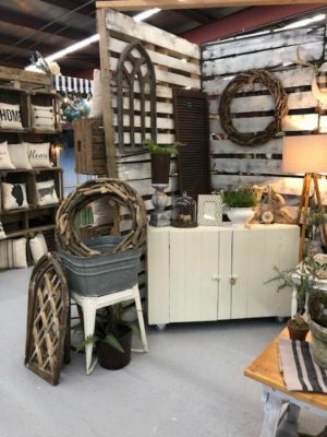 16 Rustic Country Vintage Bliss Ideas to Inspire - Hello Lovely