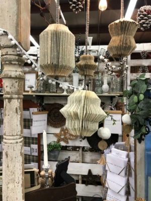 16 Rustic Country Vintage Bliss Ideas to Inspire - Hello Lovely