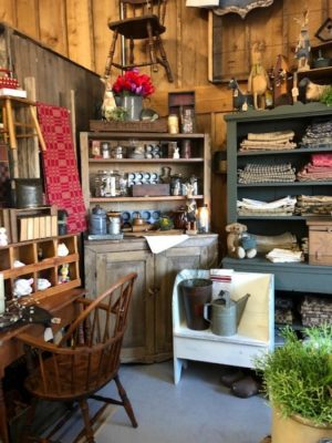 16 Rustic Country Vintage Bliss Ideas to Inspire - Hello Lovely