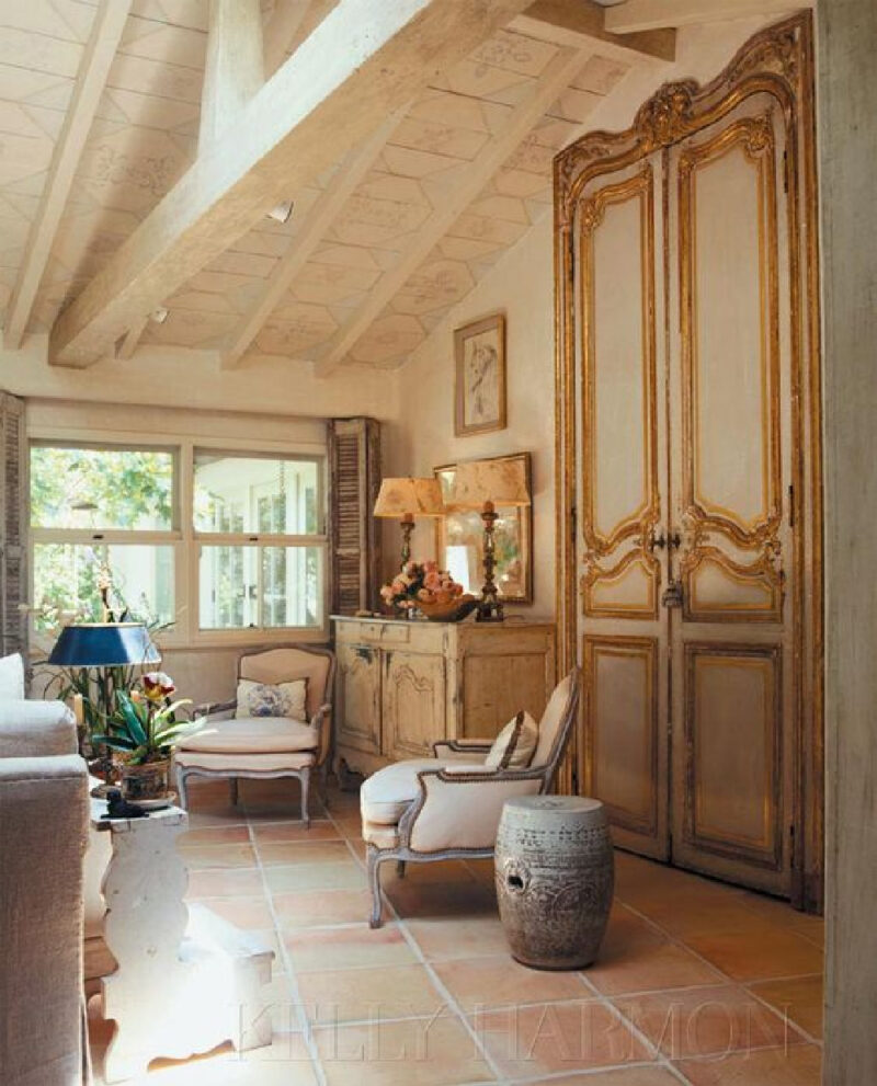 33 European Country Style Interiors & PAINT COLORS You'll Love Now ...