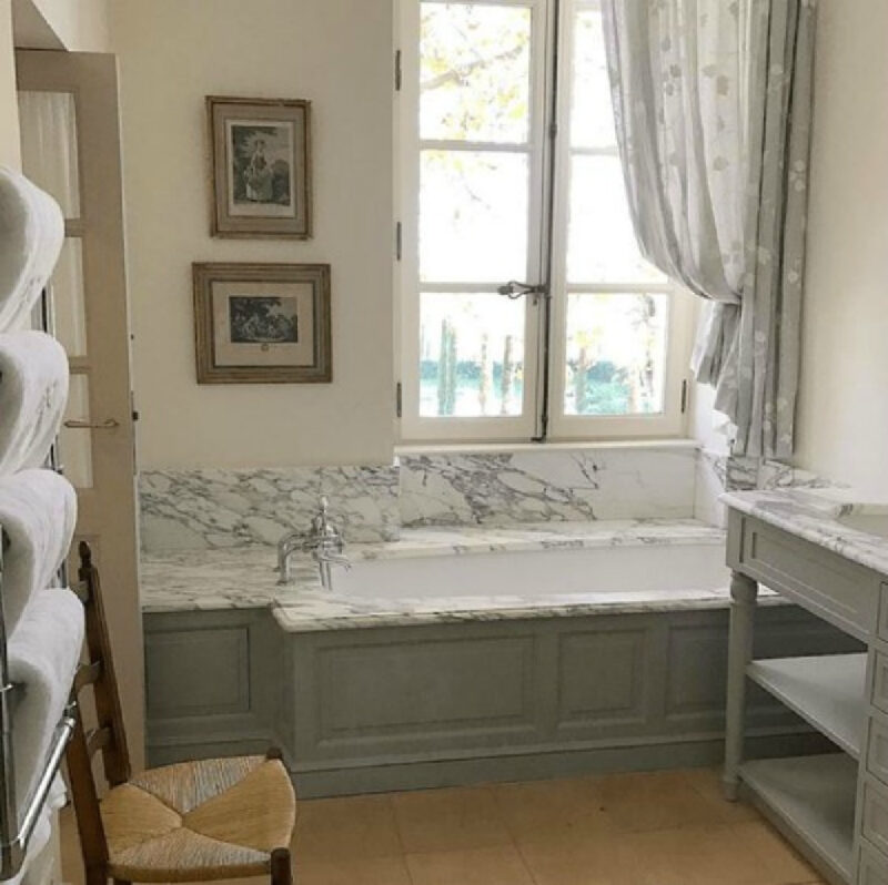 An Enchantingly Restored 18th Century Provençal French Farmhouse ...