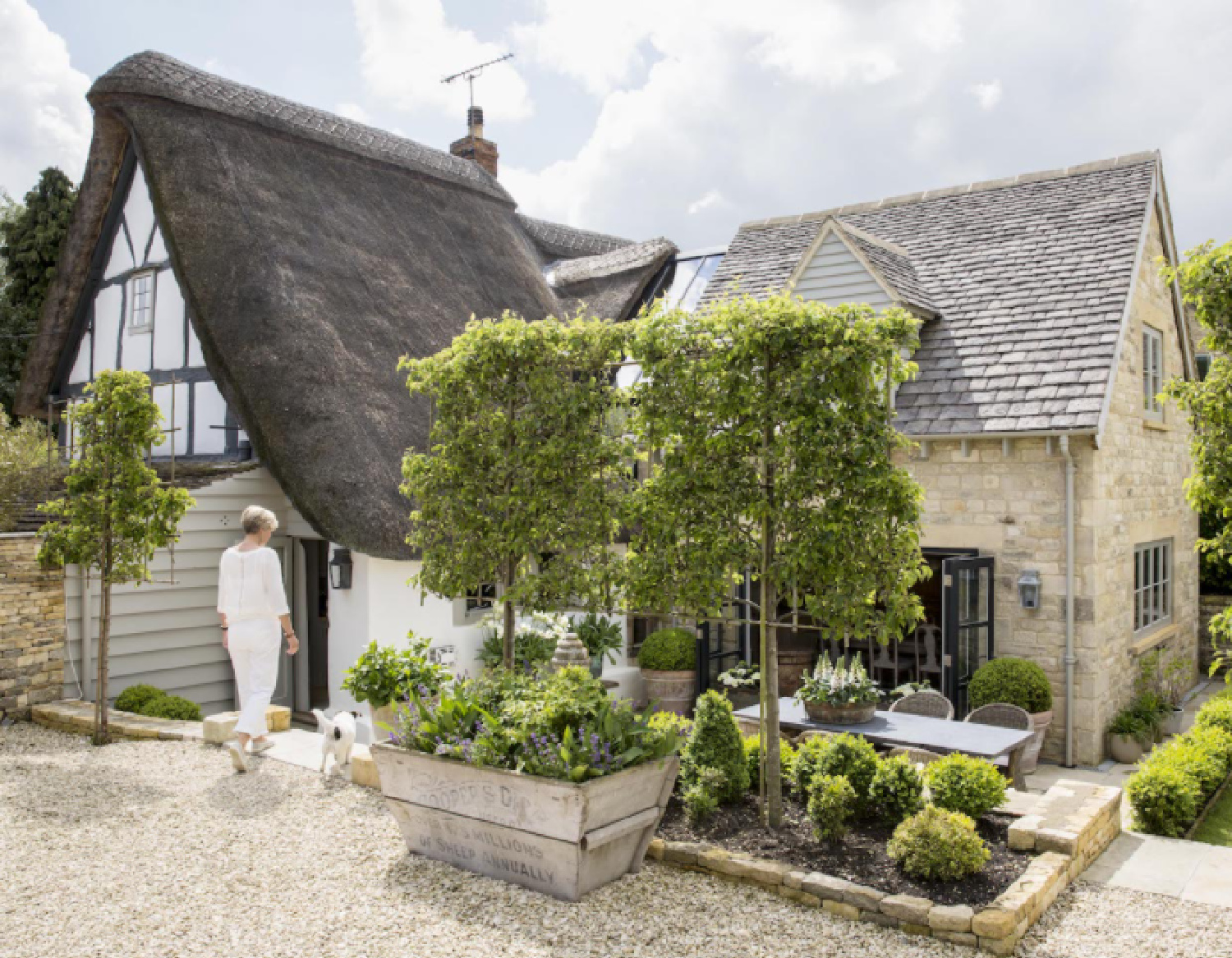 Cotswold Cottage Interiors: How to Live With French & Swedish Antiques ...