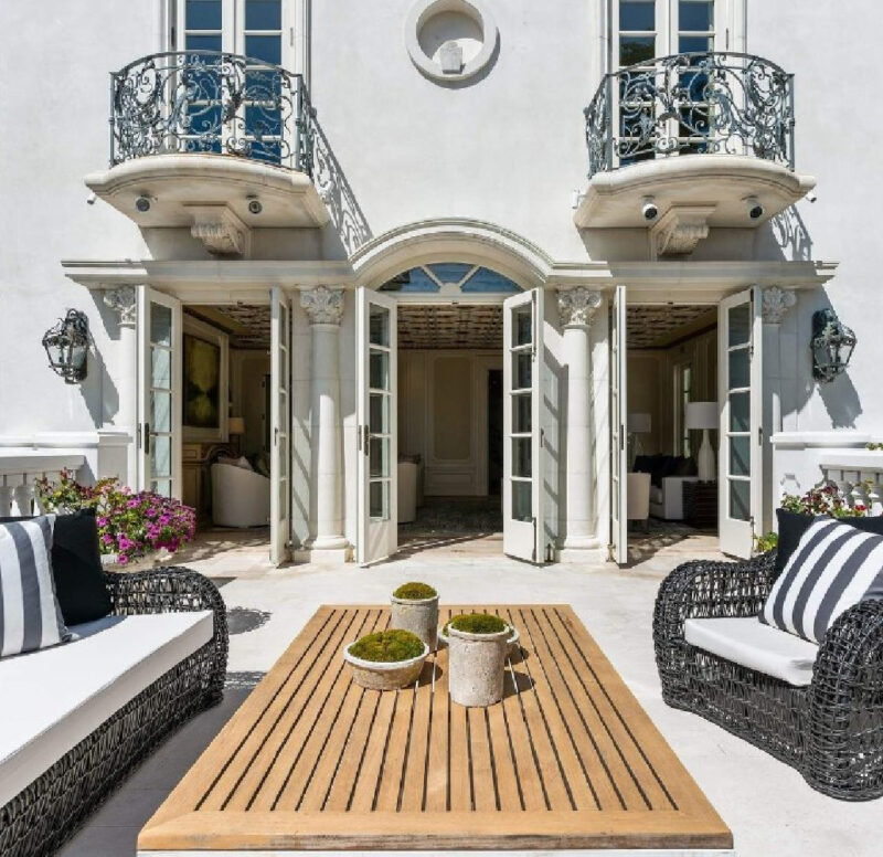 Parisian Style Mansion Tour: 5 Surprising Ideas to Apply Now! - Hello ...