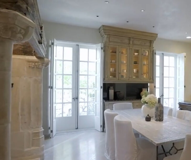 Parisian Style Mansion Tour: 5 Surprising Ideas to Apply Now! - Hello ...
