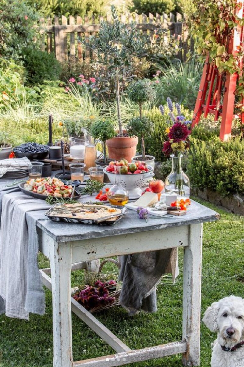 Ideas for Nature-Pretty Tables & FALL Gatherings - Hello Lovely