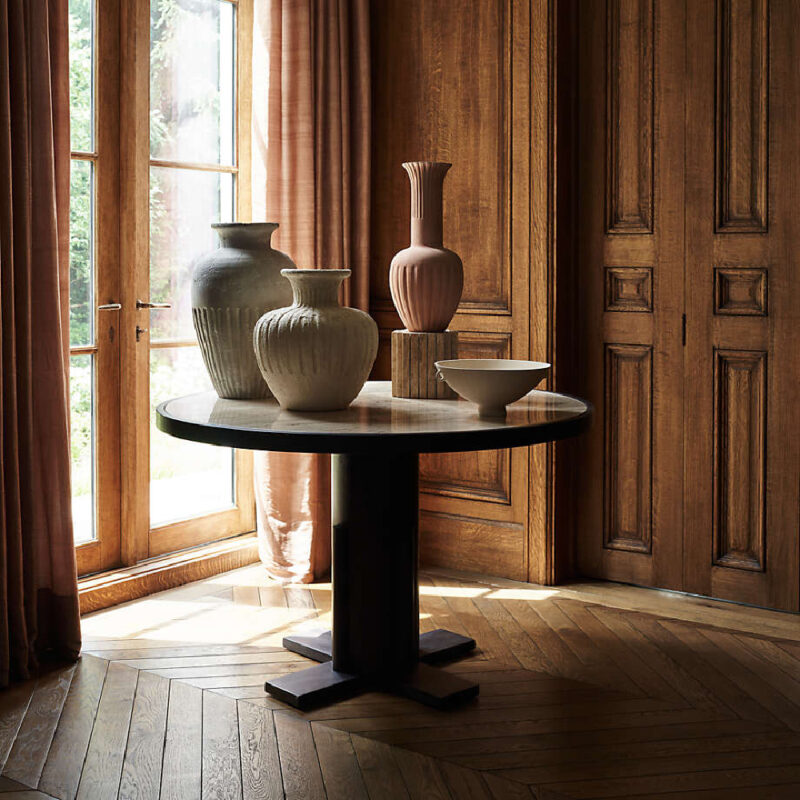 Clean Modernist Aesthetic With Neutrals - Hello Lovely