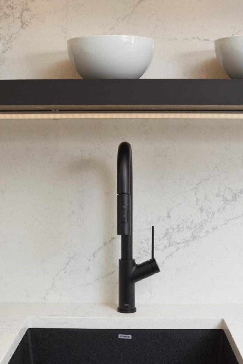 White QUARTZ COUNTERTOPS: 3 Viatera Options - Hello Lovely