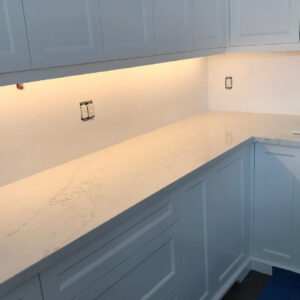 White QUARTZ COUNTERTOPS: 3 Viatera Options - Hello Lovely