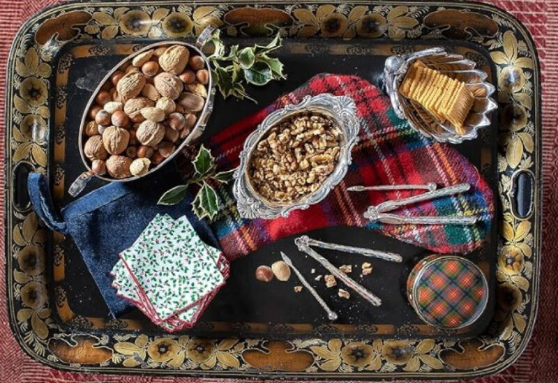 Holiday Decorating Classics & Stylish European Inspired Entertaining ...