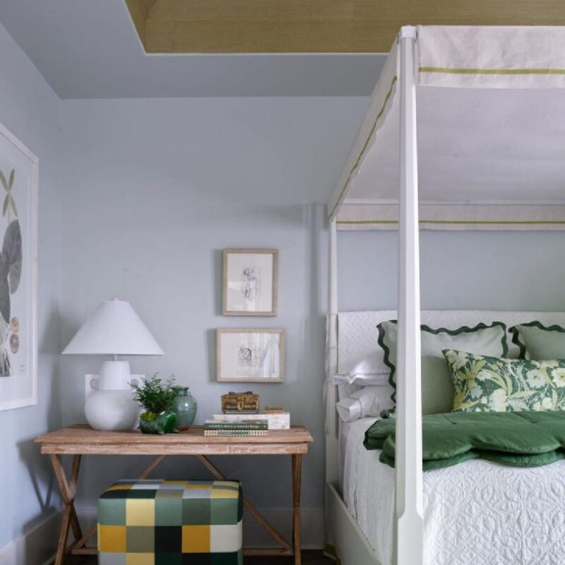 Designer HOLIDAY DECORATING Inspo in Atlanta - Hello Lovely
