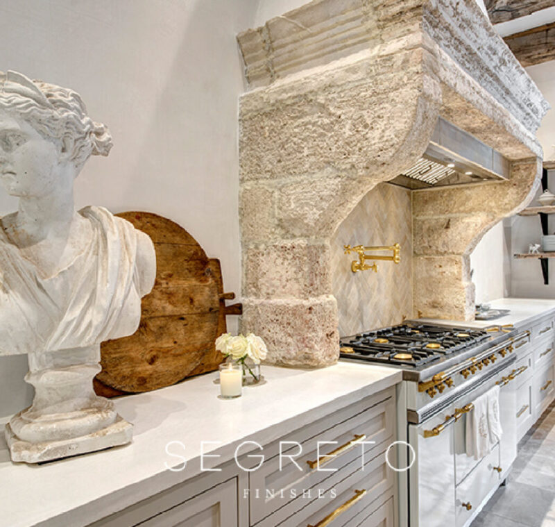 When Rooms Feels Especially Celestial & Ethereal - Hello Lovely