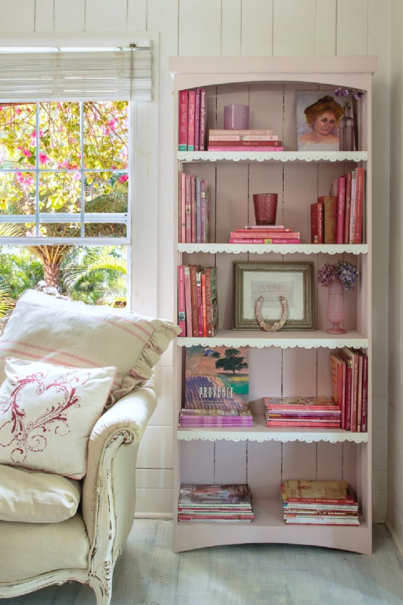 Pink Interiors, Touches of Blush & a Pep Talk - Hello Lovely