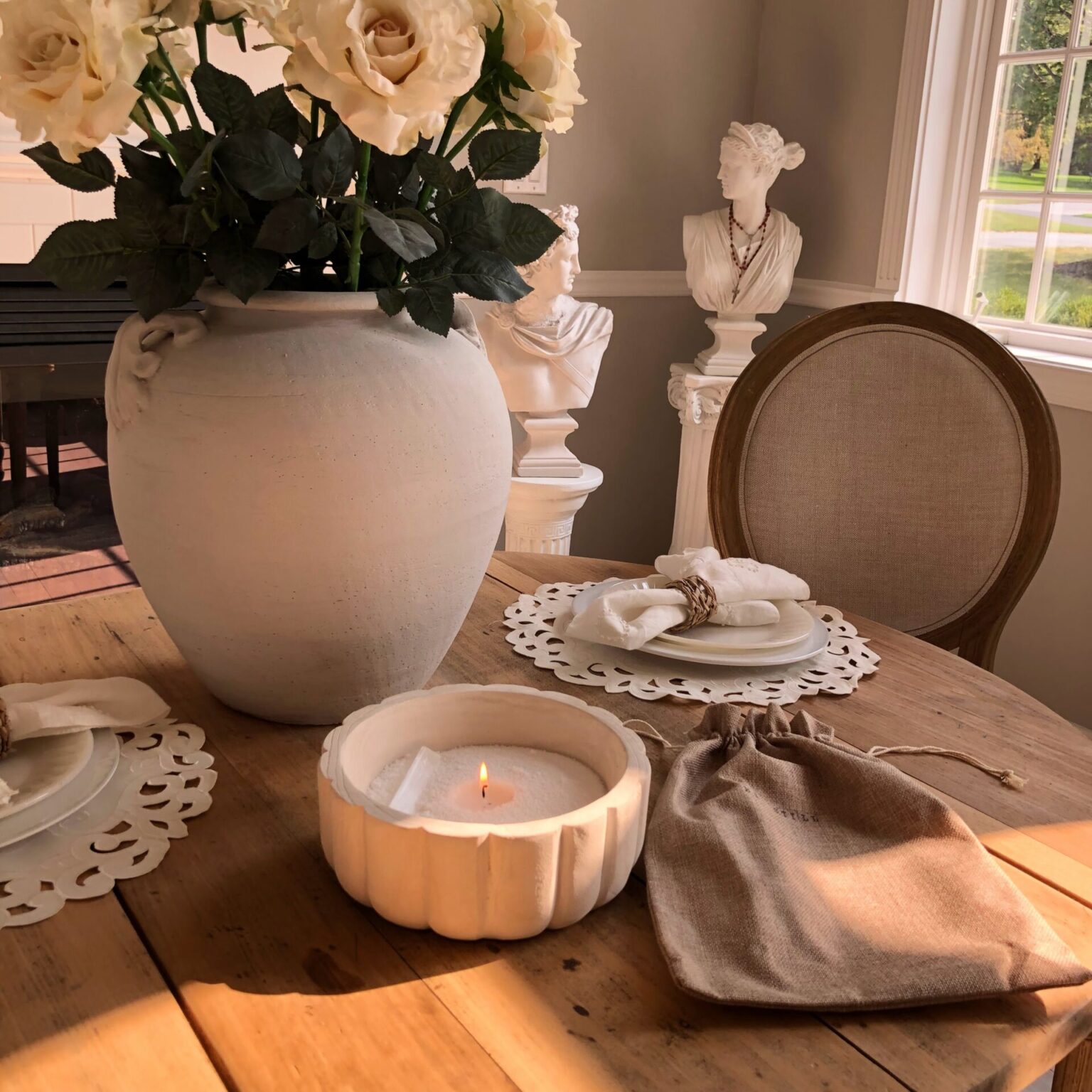 How to Savor Cozy Autumn Comforts & Vibes - Hello Lovely