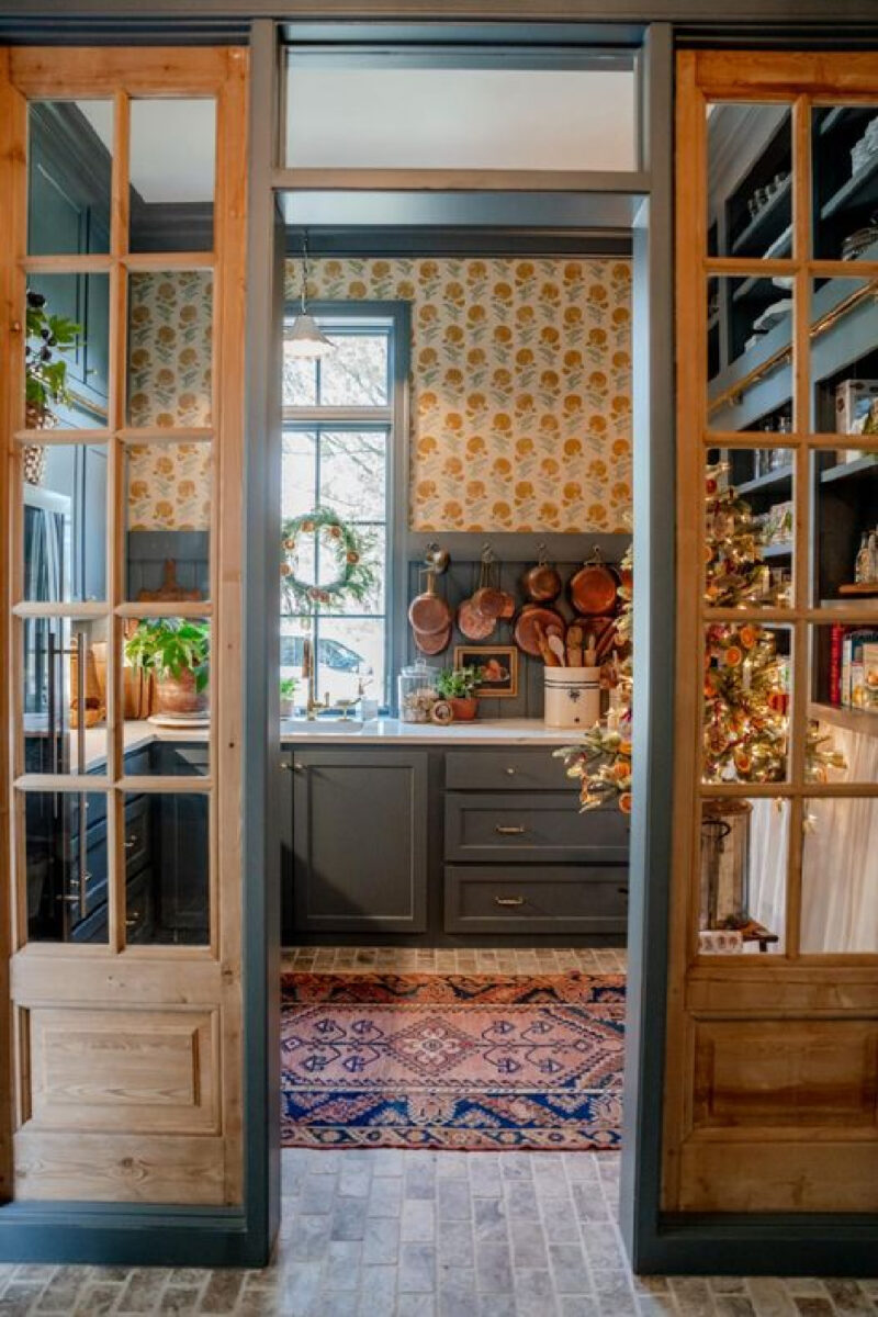 Buh-Bye October: Here are the Interiors Trending Followers Adored - Hello Lovely